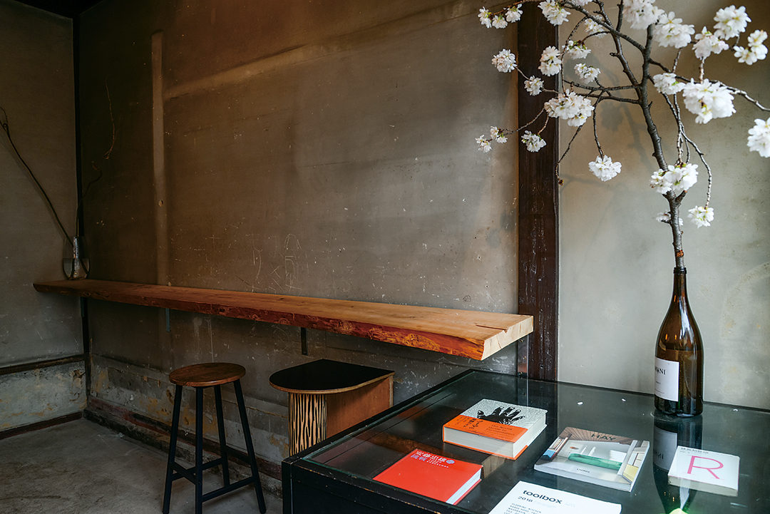 【京都市中京区】壬生の町家をリノベーション。温故知新の魅力にあふれる[ARCHI coffee & wine] ｜ KYOTOLIFE